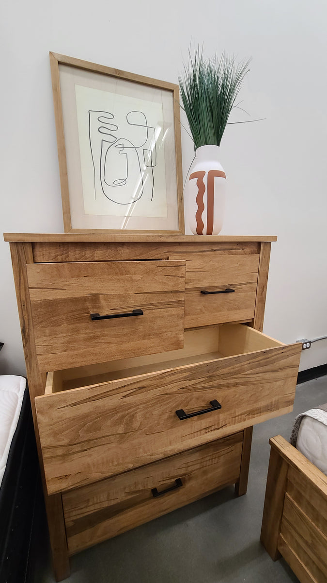 Cirey Yale Chest – Ballam Furniture/La-Z-Boy Comfort Studio